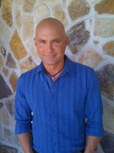 Kris Ravetto Makeup Artist: portfolio